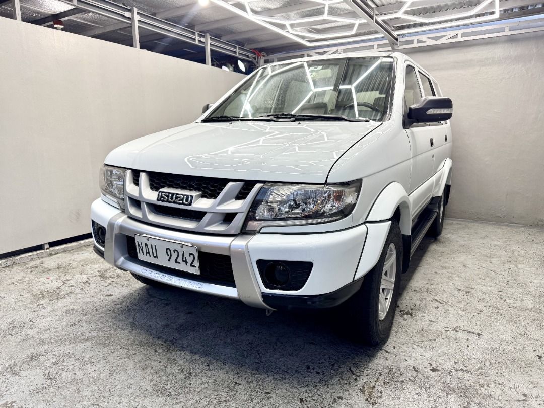 2017 Isuzu Crosswind XUV Automatic Turbo Diesel FRESH. NOT 2015 2016 ...