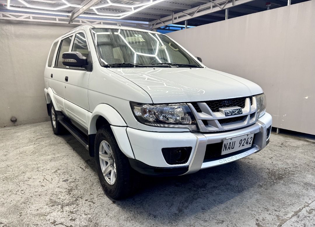 2017 Isuzu Crosswind XUV Automatic Turbo Diesel FRESH. NOT 2015 2016 ...