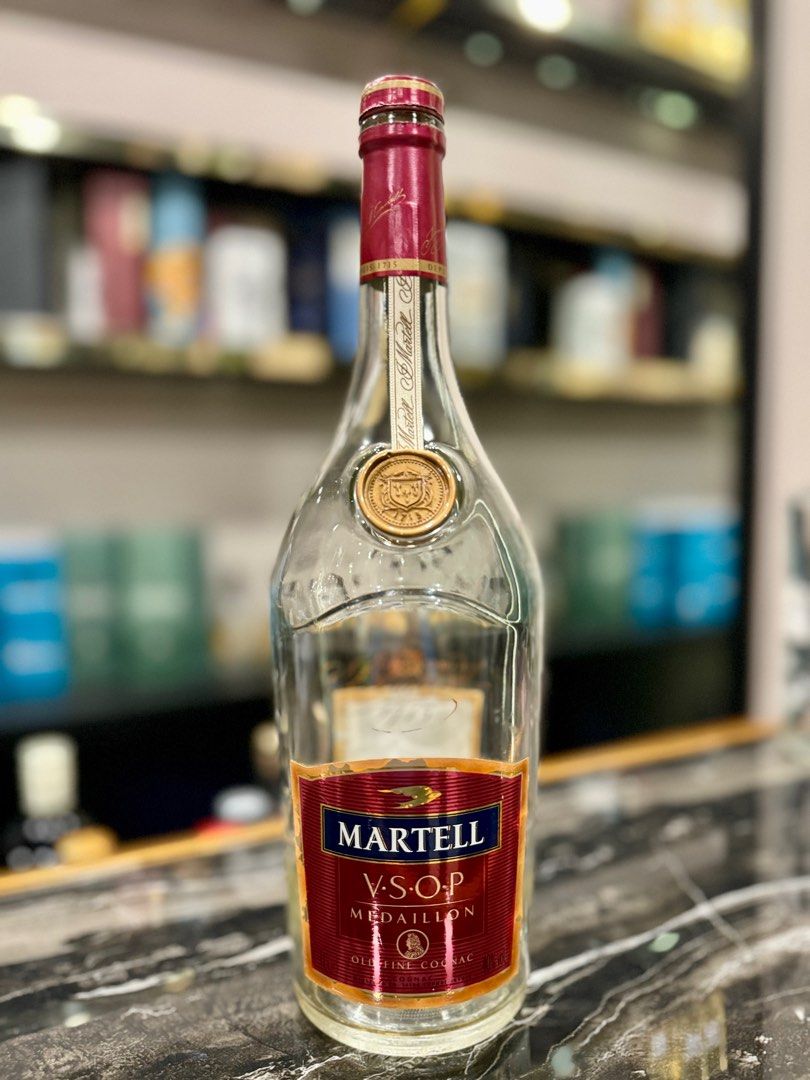 Botol Bekas Alkohol Martell VSOP Medaillon 1 liter, Antik, Pajangan di ...