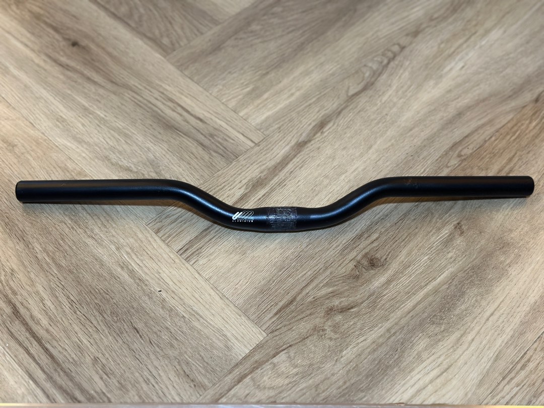 C82 Low Riser Handlebar 25mm, Sports Equipment, Bicycles & Parts, Parts ...