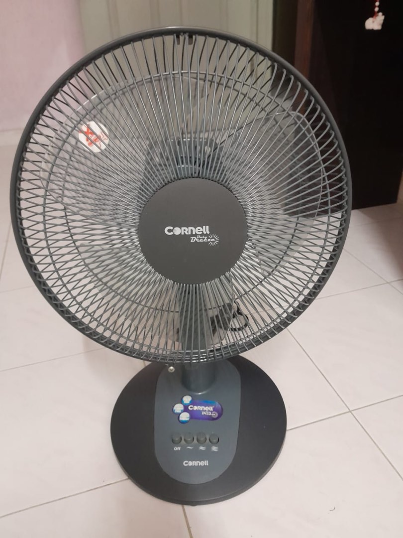 Cornell Table Fan, TV & Home Appliances, Other Home Appliances on Carousell