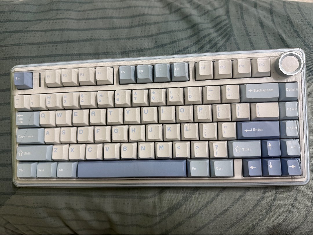 F75 aula mechi keyboard - 1 keycap broken, Computers & Tech, Parts ...