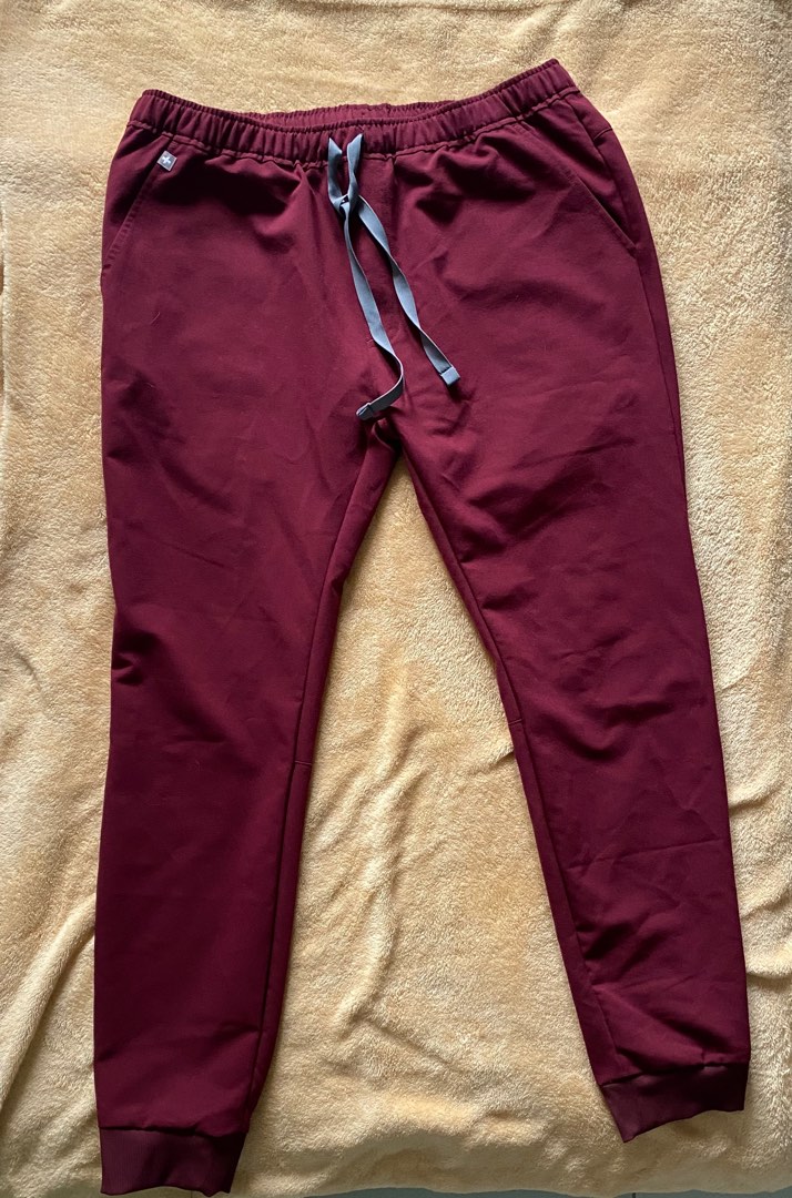 Figs maroon (medium), Men's Fashion, Bottoms, Joggers on Carousell