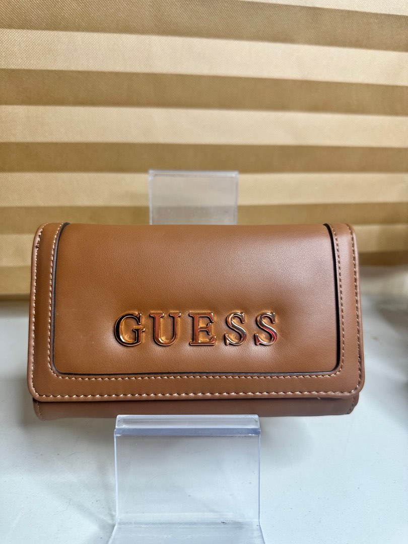 GUESS Medium Bifold Wallet, Women's Fashion, Bags & Wallets, Wallets ...