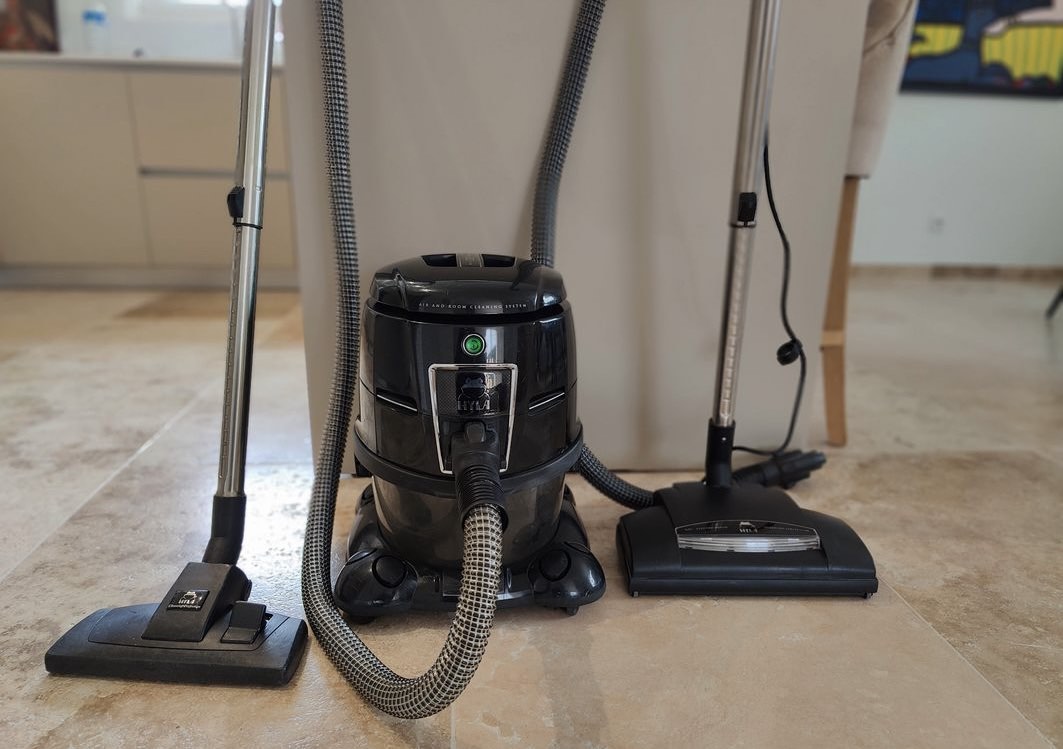 HYLA Vacuum Cleaner GST, TV & Home Appliances, Vacuum Cleaner ...