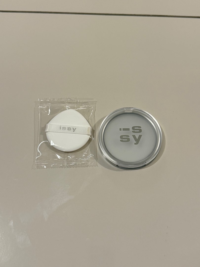 Issy True flex gel powder, Beauty & Personal Care, Face, Makeup on ...