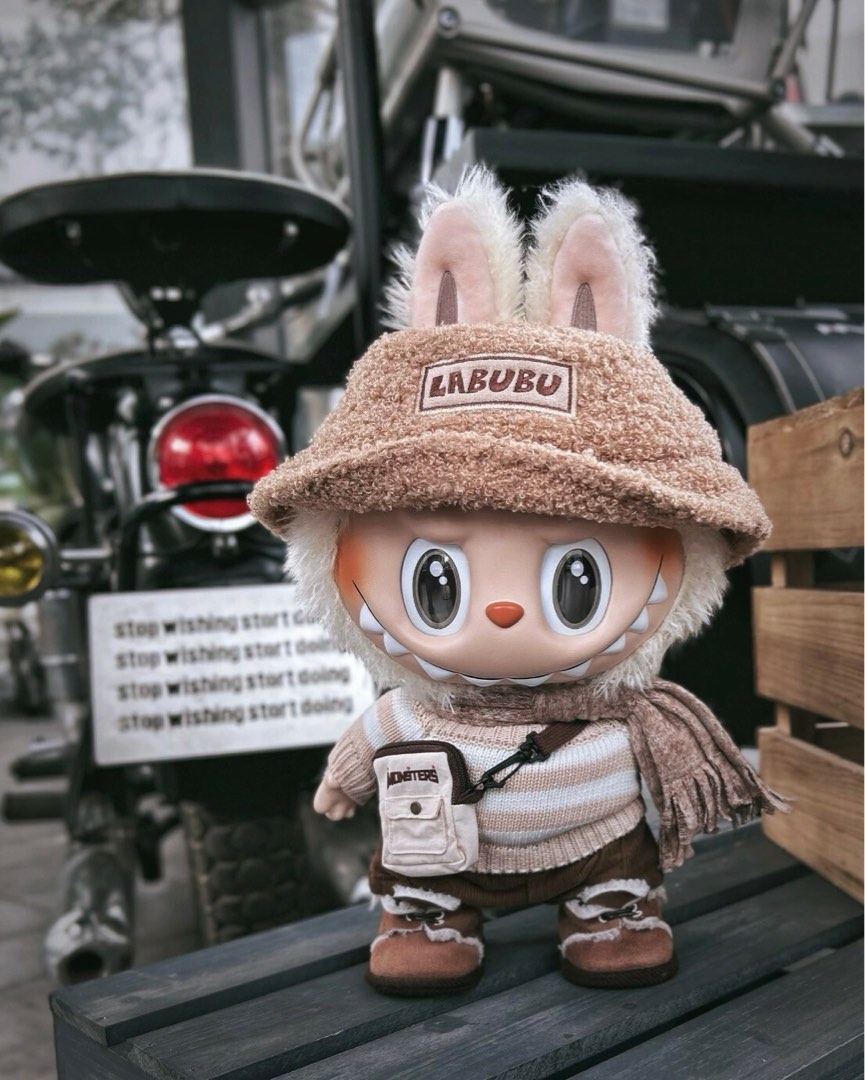 Labubu latte popmart, 興趣及遊戲, 玩具 & 遊戲類 - Carousell