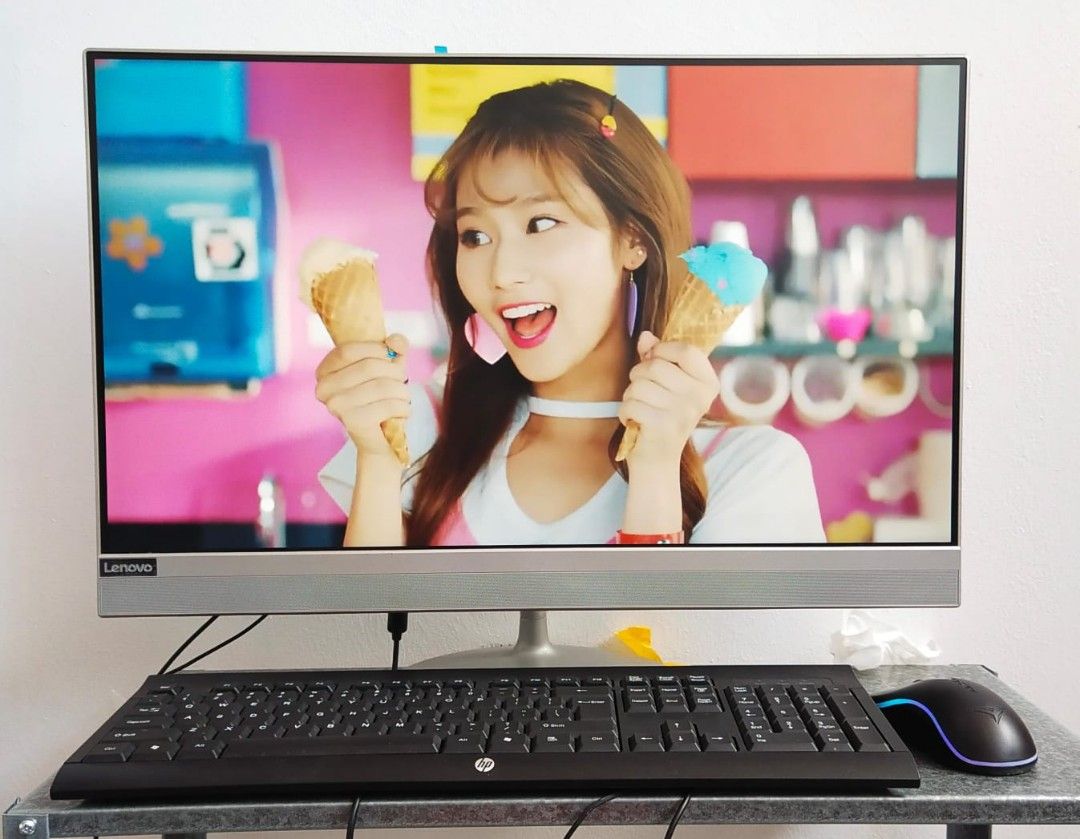 Lenovo IdeaCentre AIO 520-24IKU Intel Core i5 8th Generation Ram 8GB Storage 1000GB (1TB ...