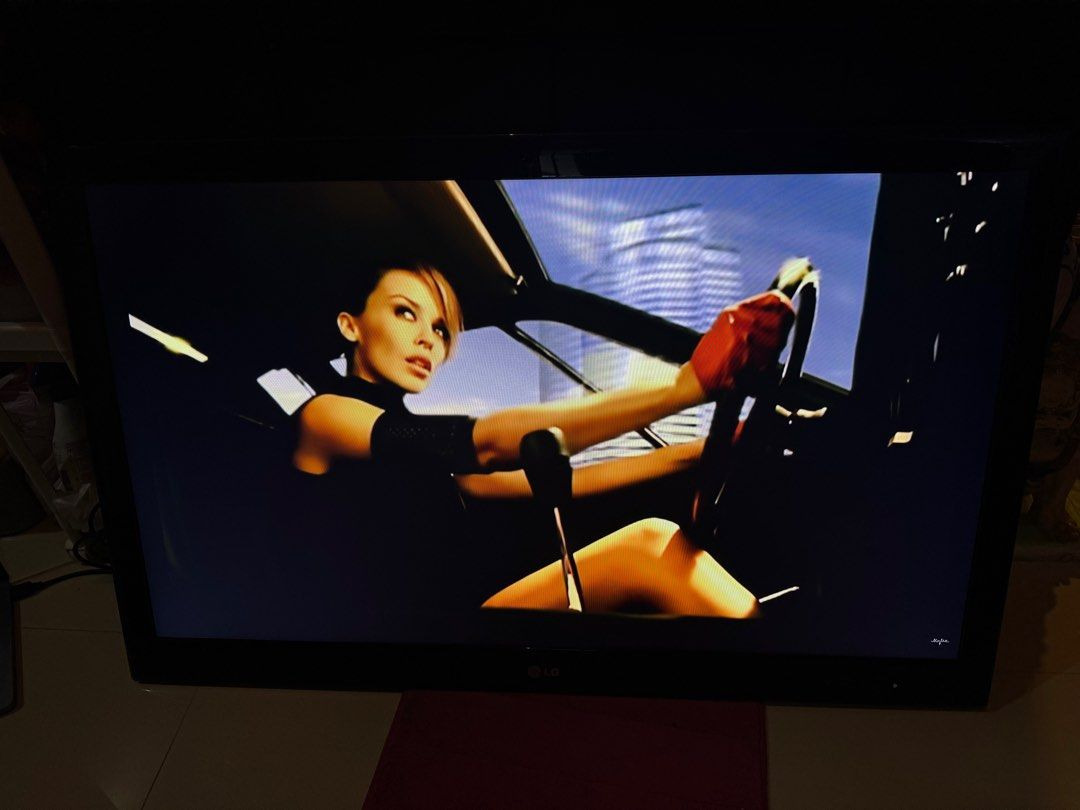 LG 42 inch TV working condition 42LE5300 (non smart), TV & Home Appliances, TV & Entertainment ...