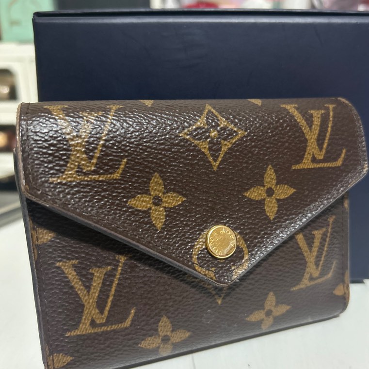 Louis Vuitton Short Victorian Wallet, Luxury, Bags & Wallets on Carousell