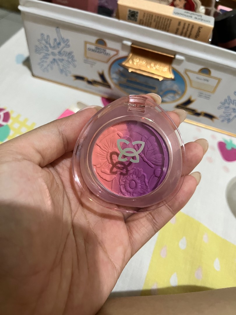 MOP tender touch blush shade 01 Mariposa, Kesehatan & Kecantikan, Rias ...