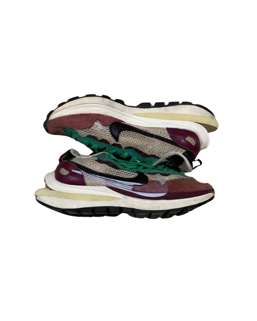 NIKE VAPORWAFFLE X SACAI VILLAIN RED, Men's Fashion, Footwear, Sneakers ...