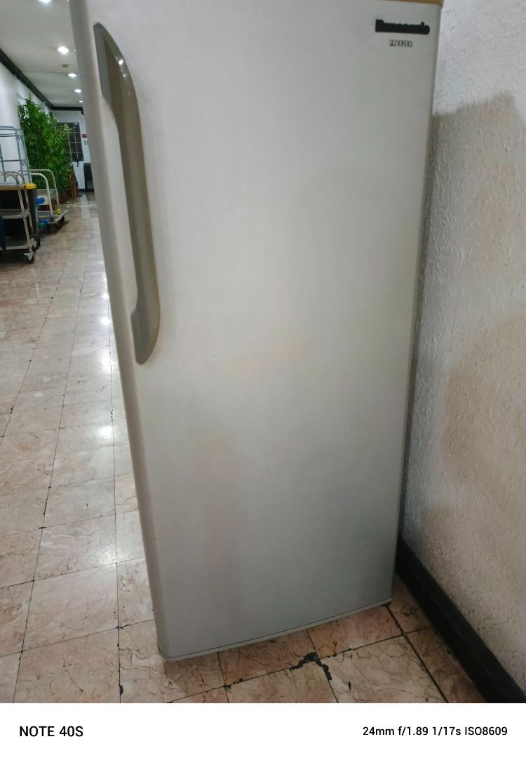 Panasonic Upright Freezer, suitable for scrap (COMPRESSOR is GOOD ...