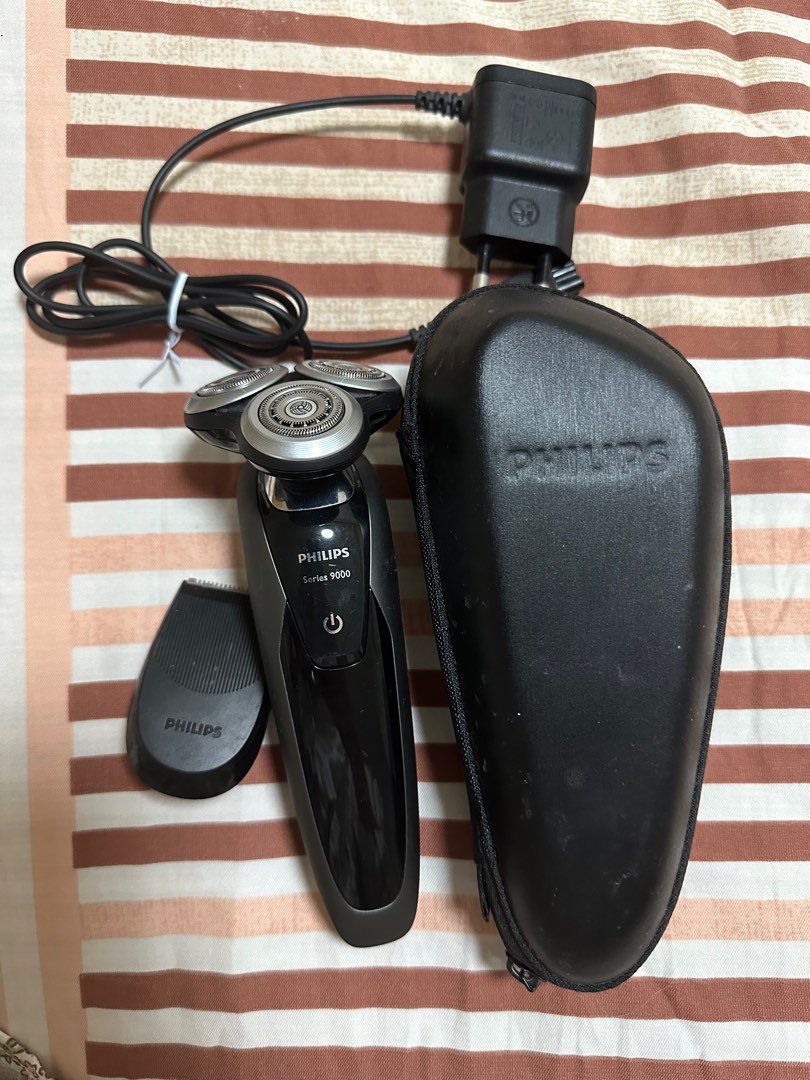 PHILIPS ELECTRIC RAZOR SET, Mobile Phones & Gadgets, Other Gadgets on ...