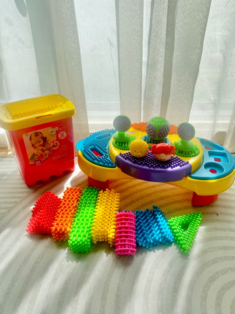 Playskool Clippo Bricks, Hobbies & Toys, Toys & Games on Carousell