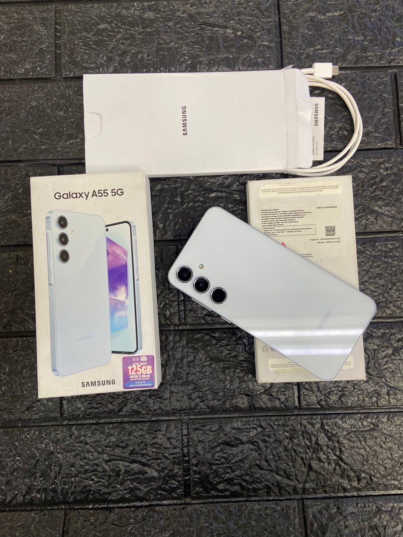 Samsung Galaxy A55 5G 8GB/256GB Second Like New, Telepon Seluler ...