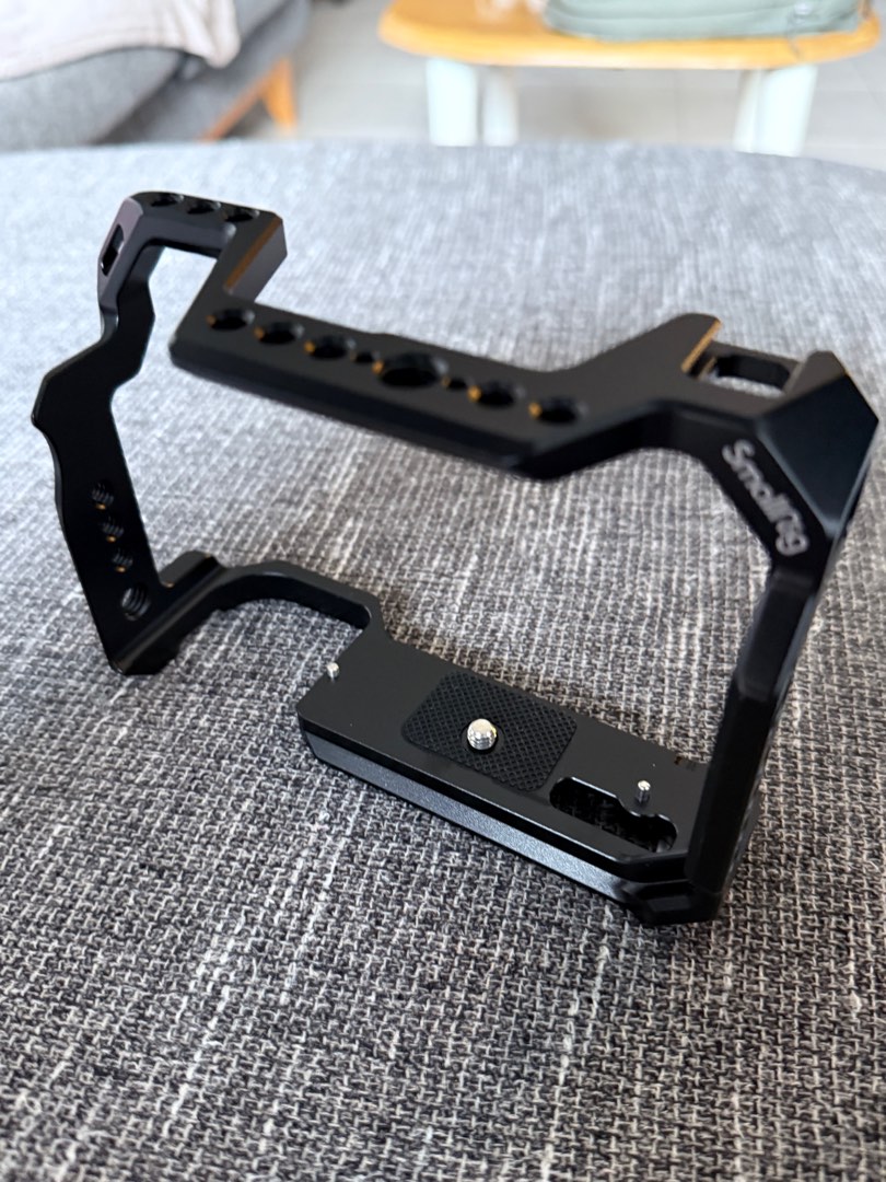 Smallrig case for canon EOS R5, Sports Equipment, Bicycles & Parts ...