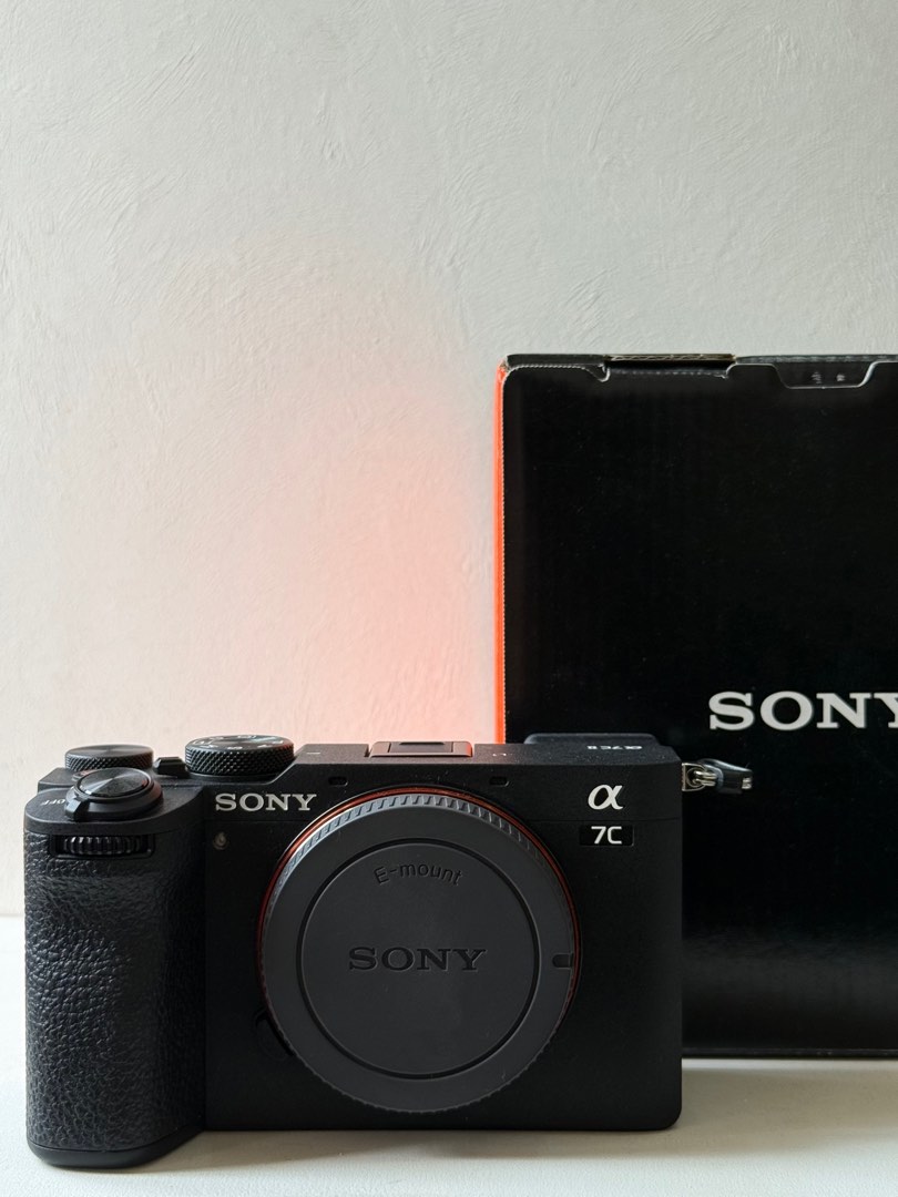 Sony A7C II 相機及 Sony FE 20-70mm F4 G 鏡頭, 攝影器材, 相機 - Carousell