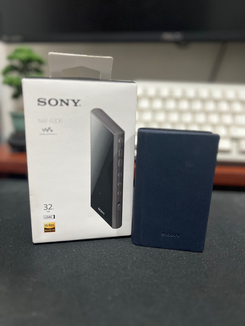Sony nw-a306 Hi-res music player, Mobile Phones & Gadgets, Other ...