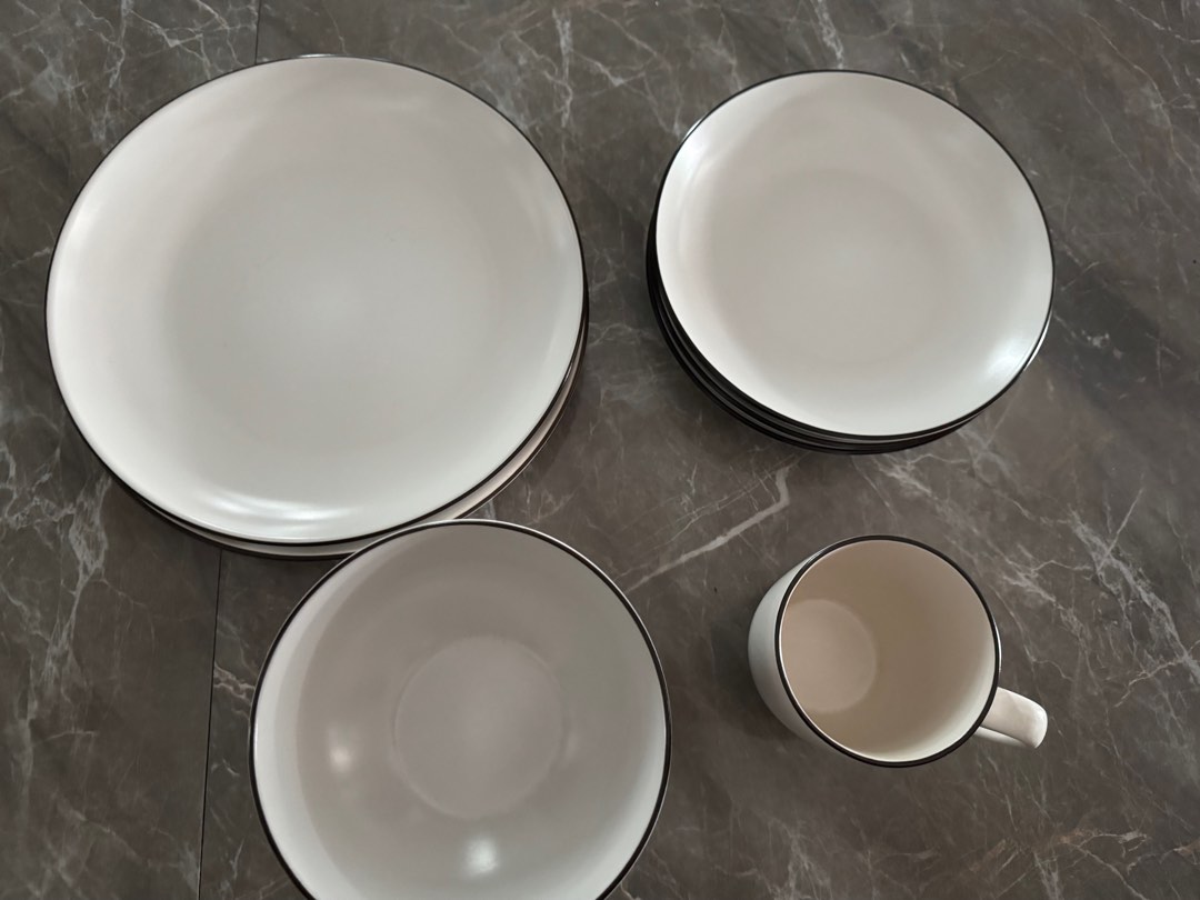 Thompson Dinnerware - 26pcs, Furniture & Home Living, Kitchenware ...