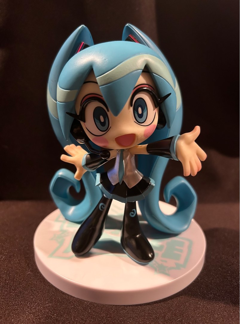 Vocaloid - Hatsune Miku Toonize Furyu (Basic color), Hobbies & Toys ...