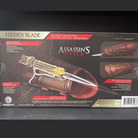 Assassins creed hidden blade cosplay, Hobbies & Toys, Toys & Games on ...