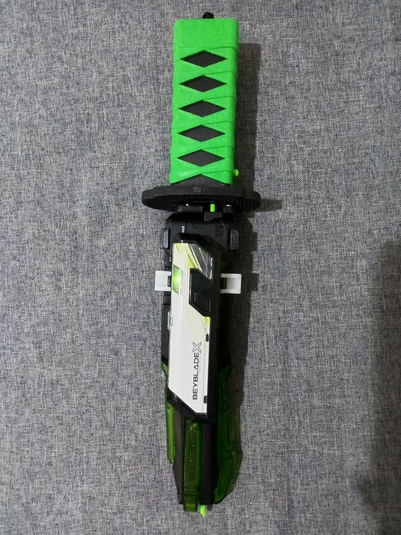 Beyblade X UX-09 Samurai Saber Ripcord Holder & 4pcs Bit Case 2in1 ...