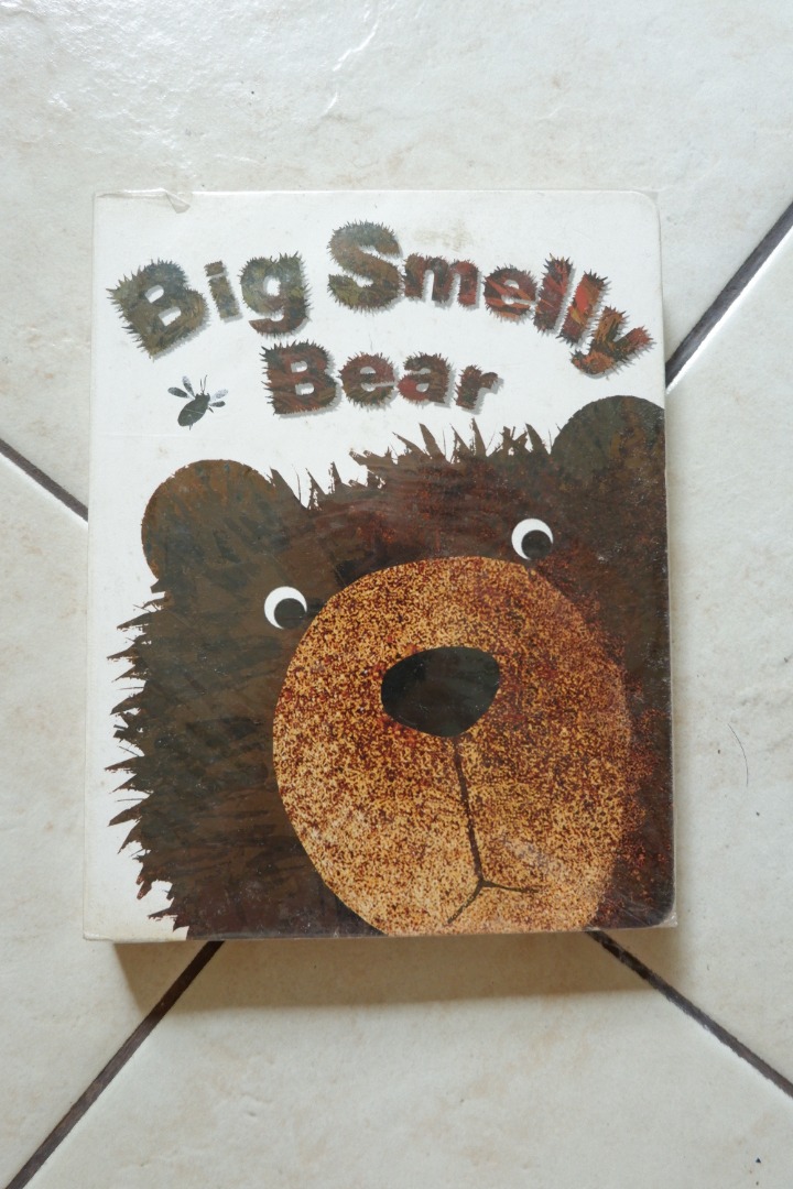 Big Smelly Bear Board Book ~ Children's Book, Hobbies & Toys, Books ...