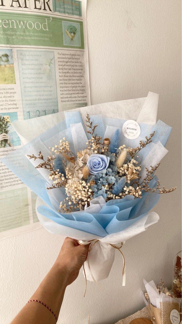 Blue Roses Preserved Flower Bouquet, Hobbies & Toys, Stationery & Craft ...
