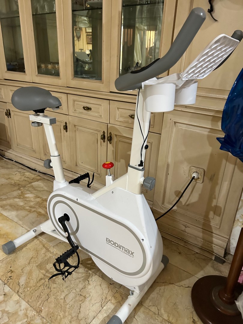 Bodimax compact static bike, Olah Raga, Sepeda di Carousell