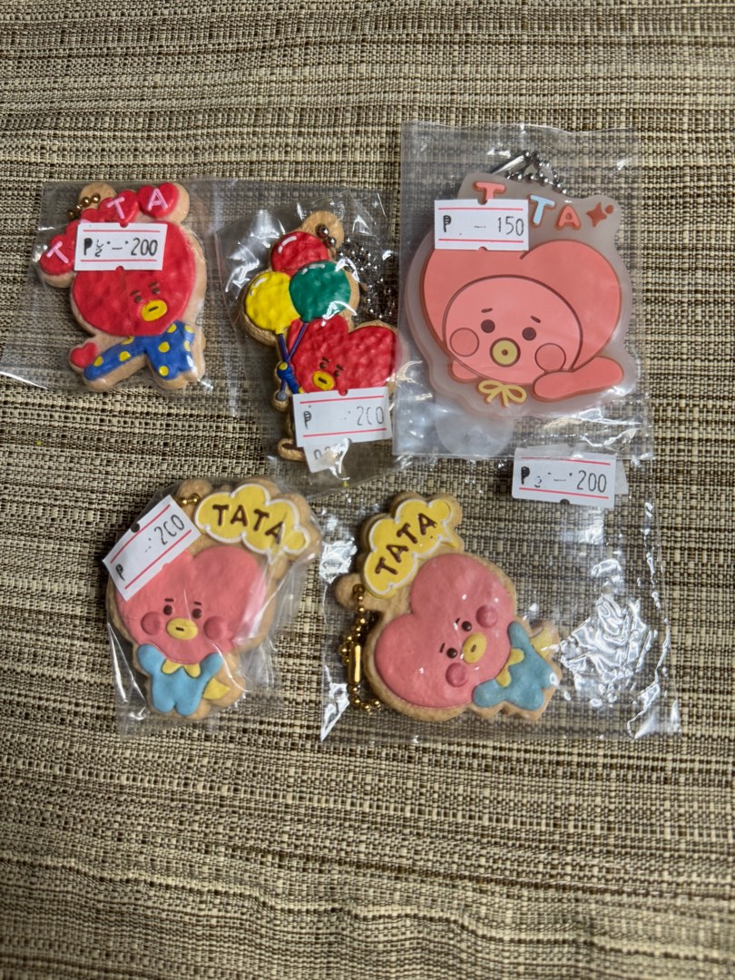 BTS BT21 TATA keychain, Hobbies & Toys, Memorabilia & Collectibles, K ...
