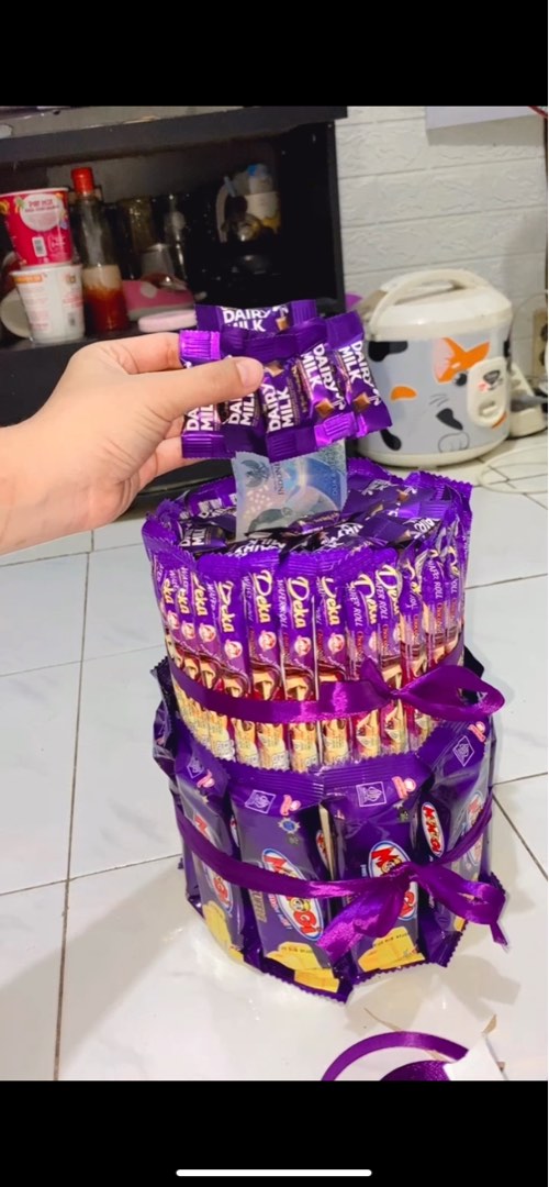 Bucket kue ulangtahun, Desain & Kerajinan Tangan, Alat & Bahan ...