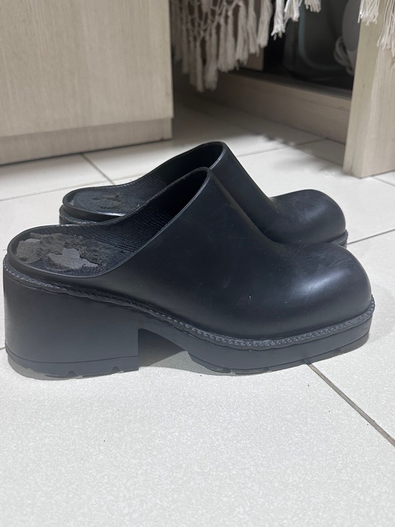 CLN Platform Clogs, Women's Fashion, Footwear, Wedges on Carousell