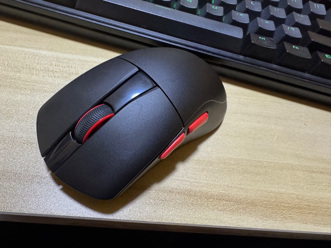 35g Dareu a950 wing wireless gaming mouse, Computers & Tech, Parts & Accessories, Mouse ...