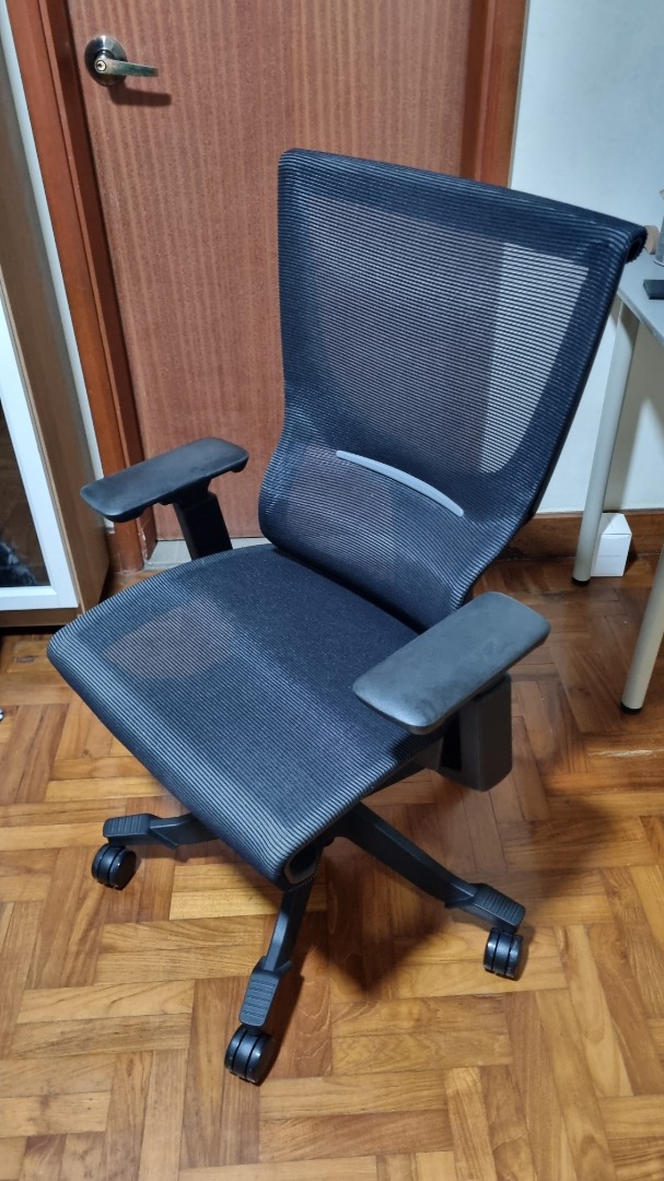 Ergotune Classic Office Chair Classic Black, Furniture & Home Living ...