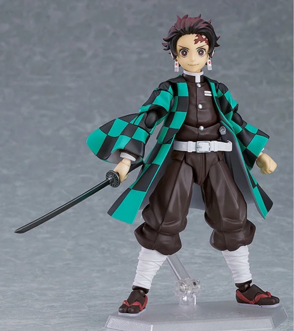 Figma with bonus tanjiro kamado 498 and 498dx normal version and dx ...