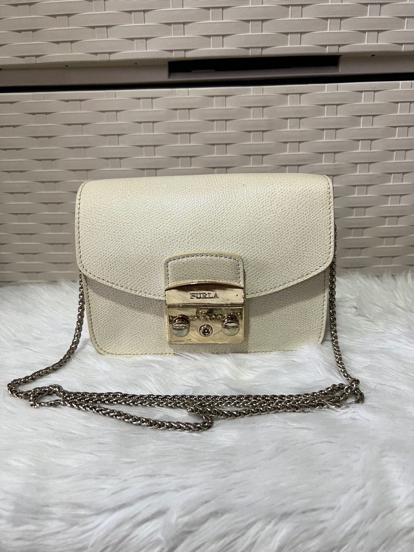 FURLA Sling Bag Original, Women's Fashion, Bags & Wallets, Cross-body ...