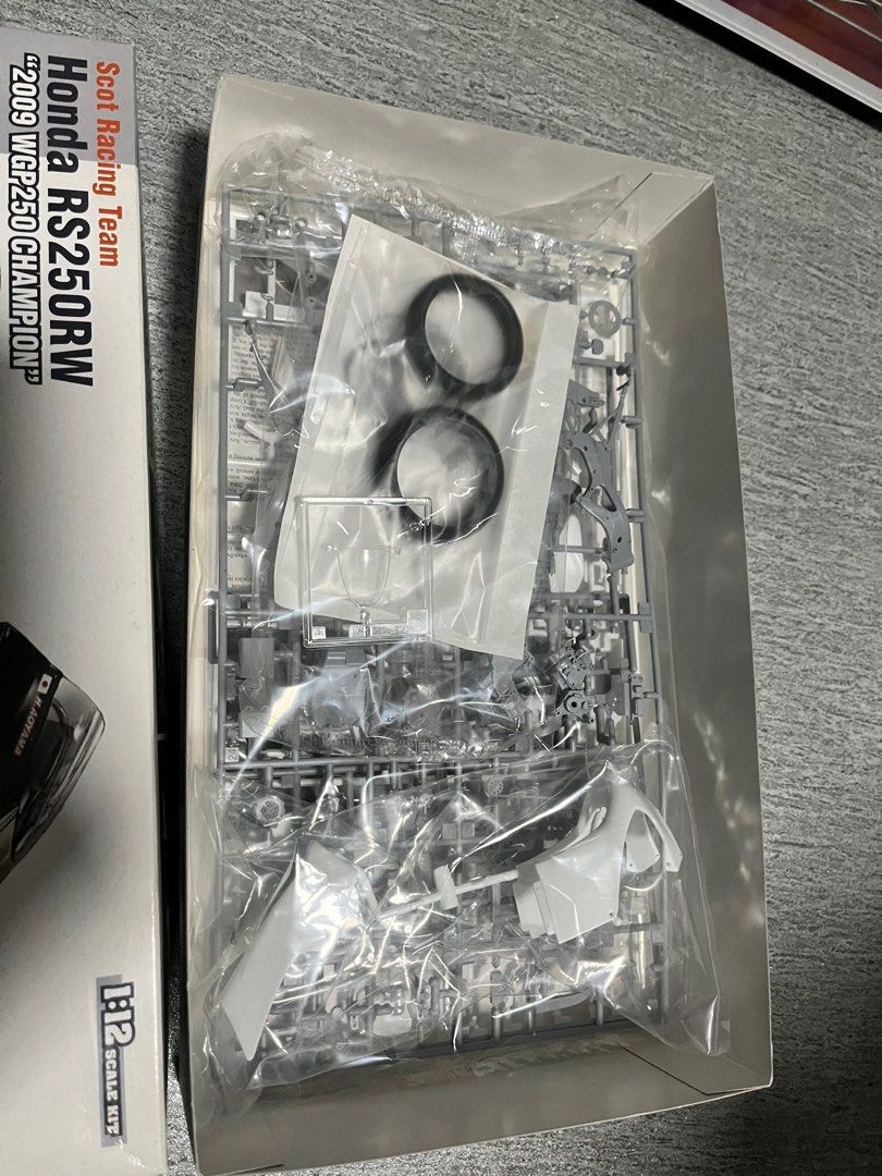 Honda RS250RW modelkit, Hobbies & Toys, Toys & Games on Carousell