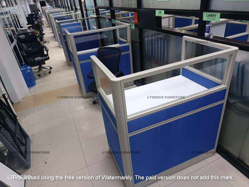 individual workstation cubicle with glass | office partition | office ...