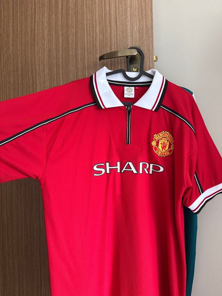 Manchester United 1999 Official retro kit Sz L, Men's Fashion ...