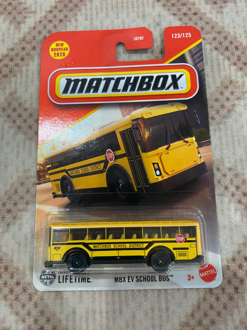 Matchbox Bus, Hobbies & Toys, Toys & Games on Carousell