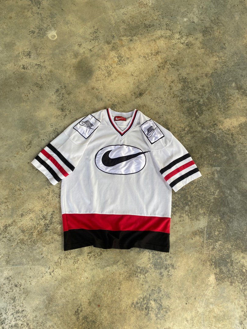 Nike bootleg, Men's Fashion, Activewear on Carousell