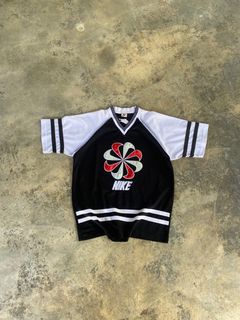 Nike Pinwheel, Men's Fashion, Tops & Sets, Tshirts & Polo Shirts on ...