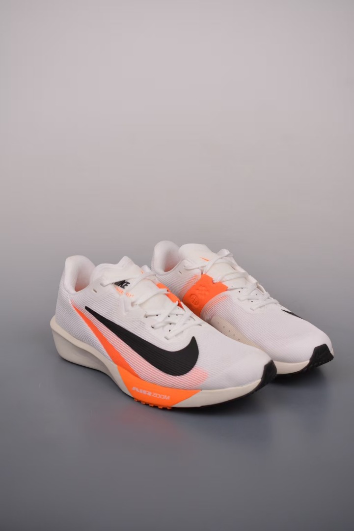 NIKE Zoom Rival Fly 4, Men's Fashion, Footwear, Sneakers on Carousell