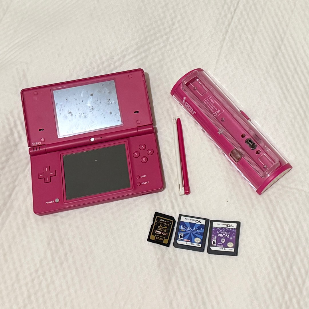 Nintendo DSi Fuschia Pink with Free Games, Video Gaming, Video Game ...