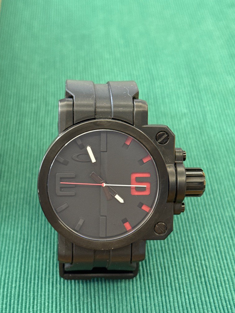 Oakley Gearbox Stealth Black/Red Watch, Men's Fashion, Watches ...