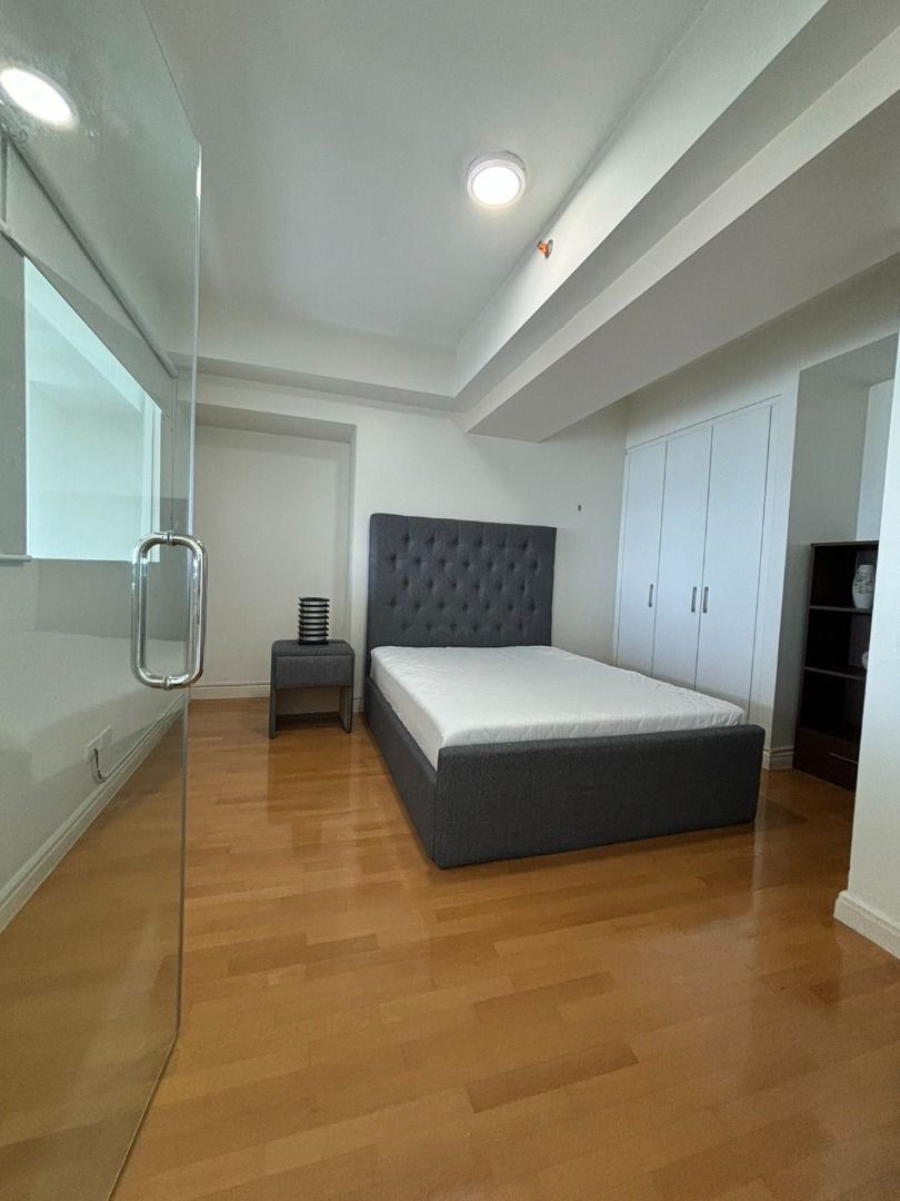 One Rockwell 1 BR Loft West Tower For Sale Fully Furnished Rockwell ...