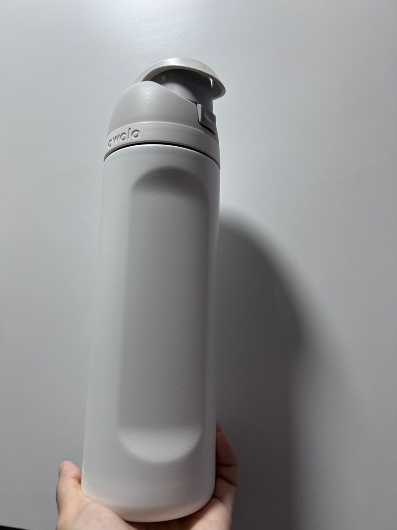 Owala Water Bottle White/Grey, Furniture & Home Living, Kitchenware ...