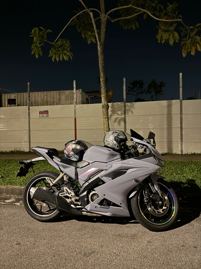 R15 V3 LOWERED, Motorcycles, Motorcycles for Sale, Class 2B on Carousell