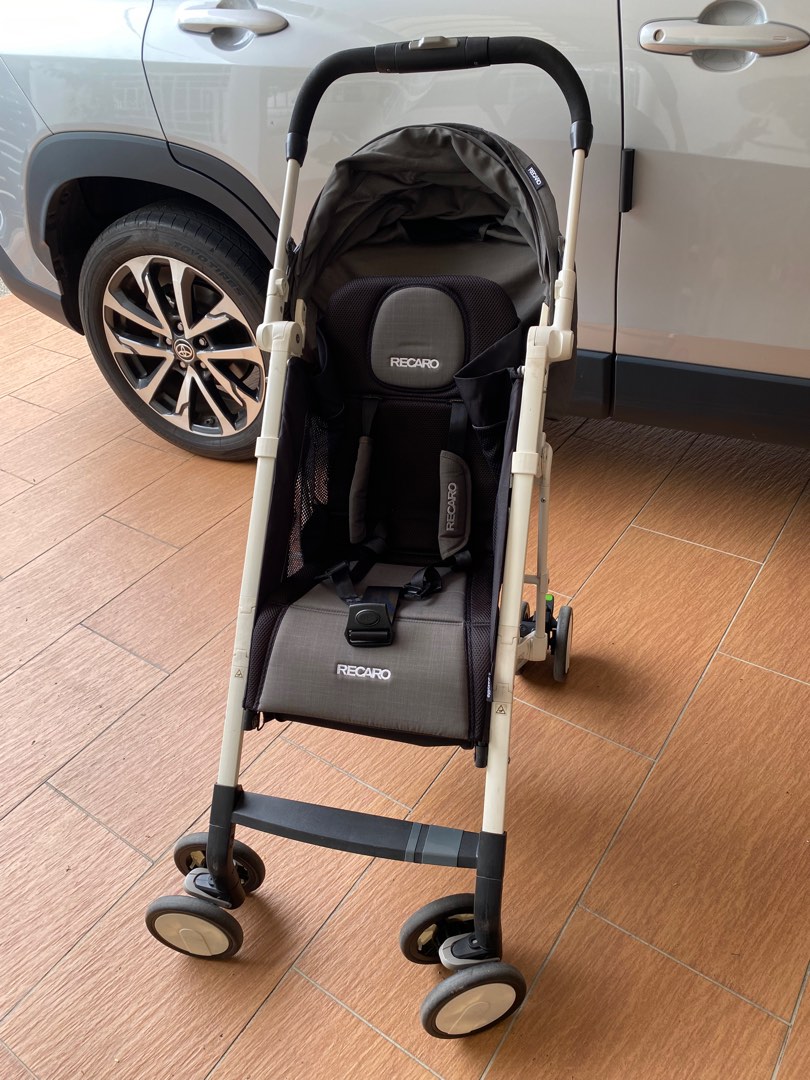 Recaro stroller, Babies & Kids, Going Out, Strollers on Carousell